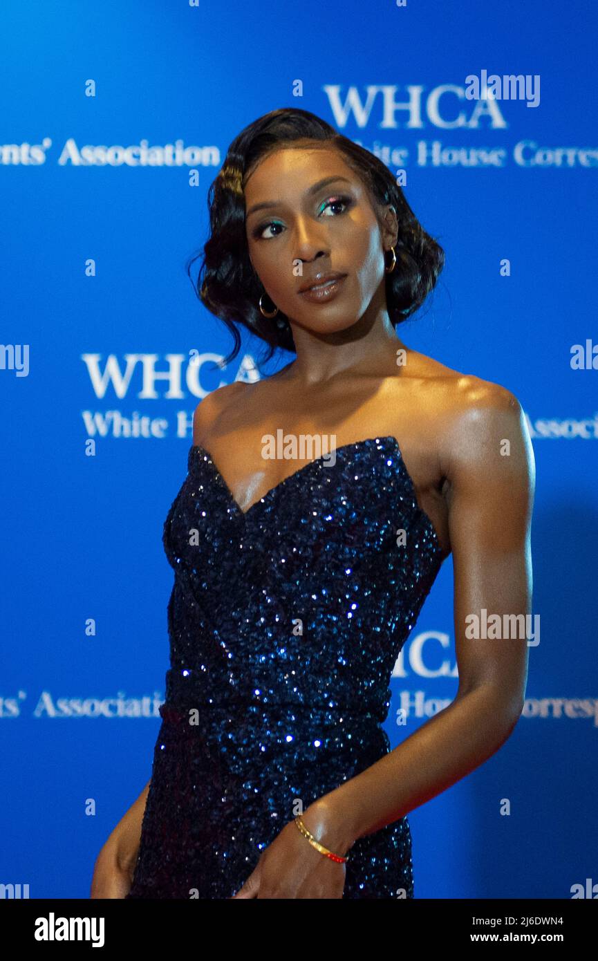 Ziwe Fumudoh arrives for the 2022 White House Correspondents ...