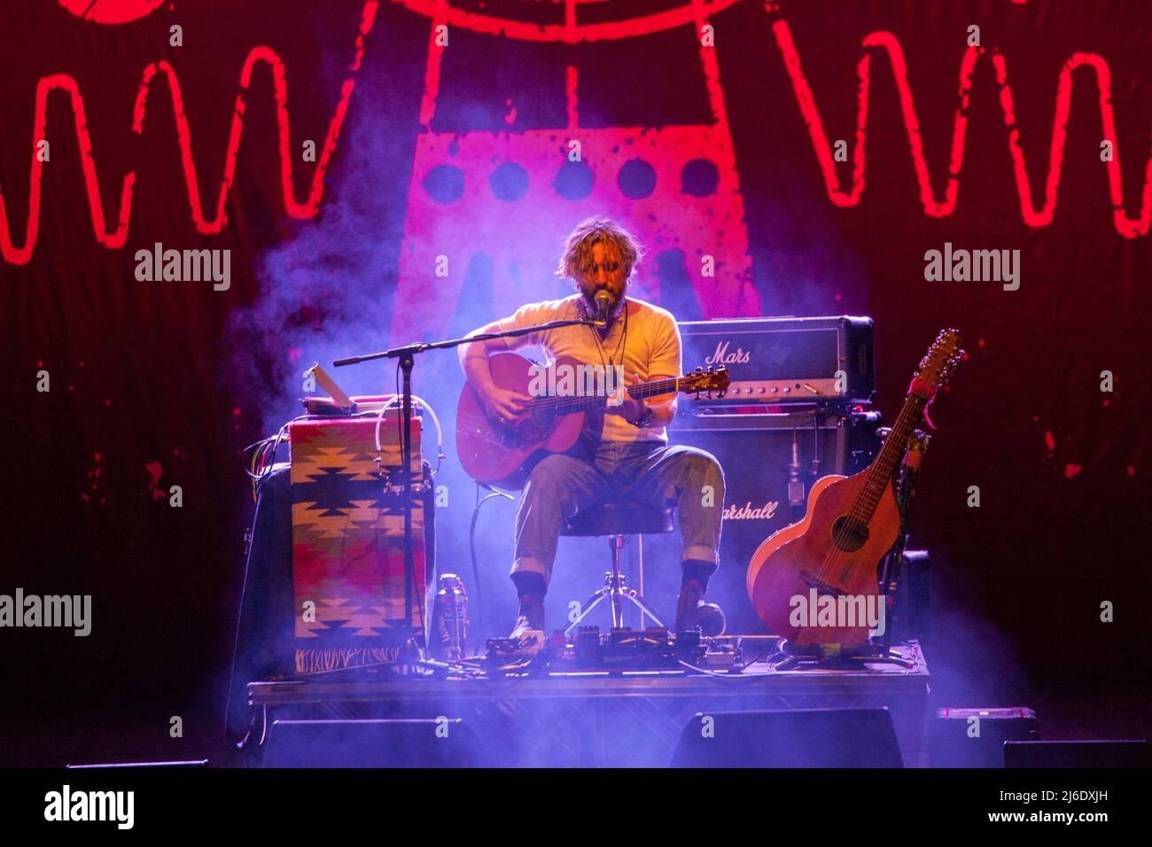 John butler on stage hi-res stock photography and images - Alamy