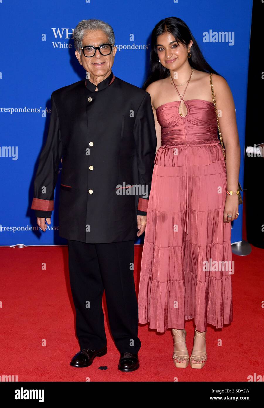 Deepak chopra 2022 hi-res stock photography and images - Alamy