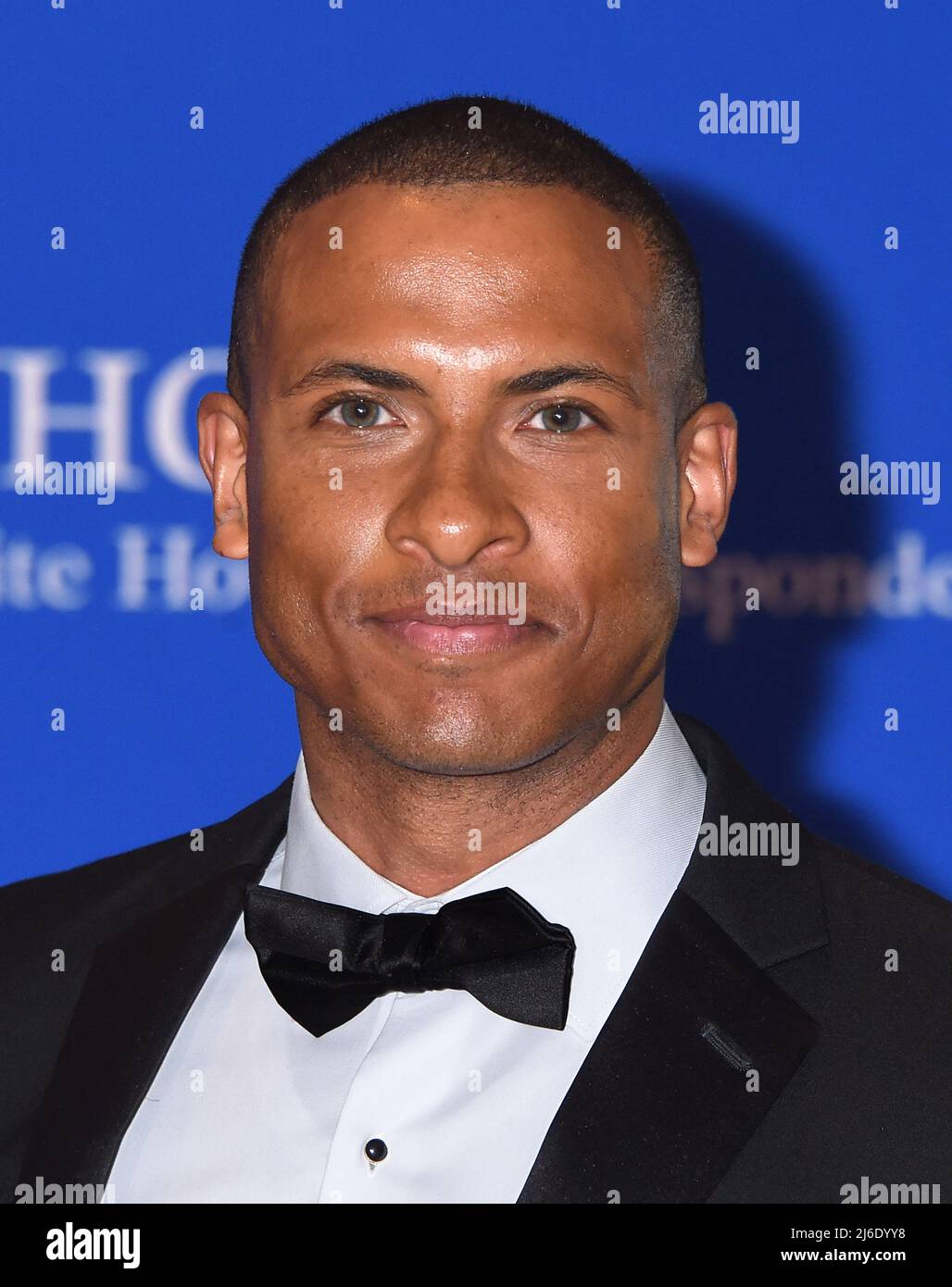 Errol Barnett arriving at the 2022 White House Correspondents' dinner ...