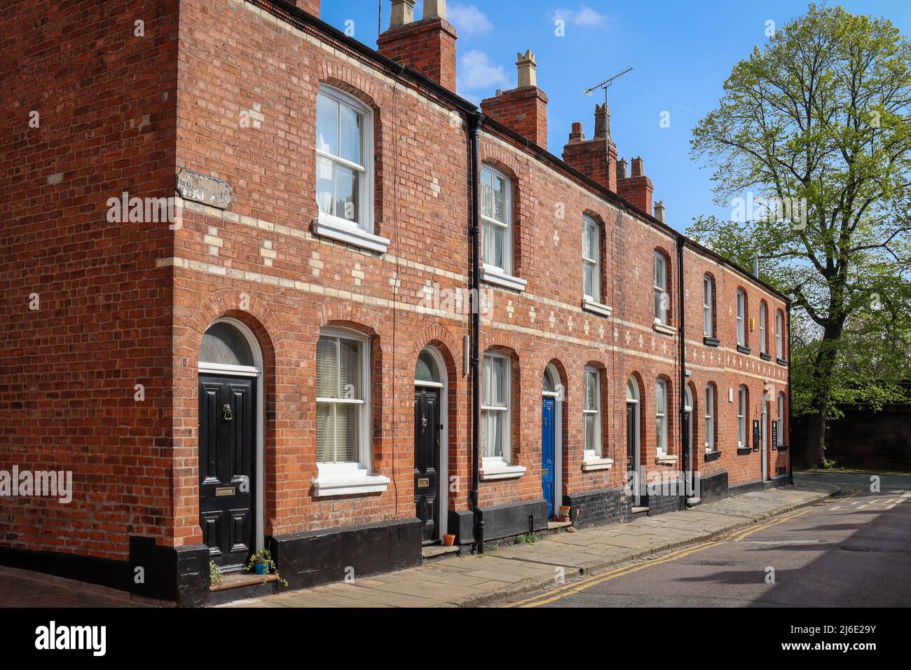 Terraced house centre terrace hi-res stock photography and images - Alamy