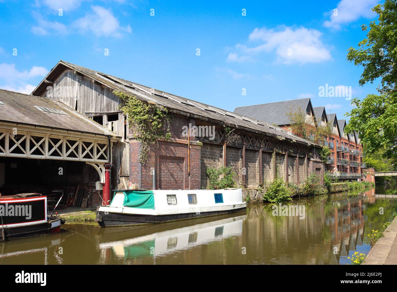 Disused Warehouse, Canalside, Chester Canal Basin, Chester Stock Photo ...