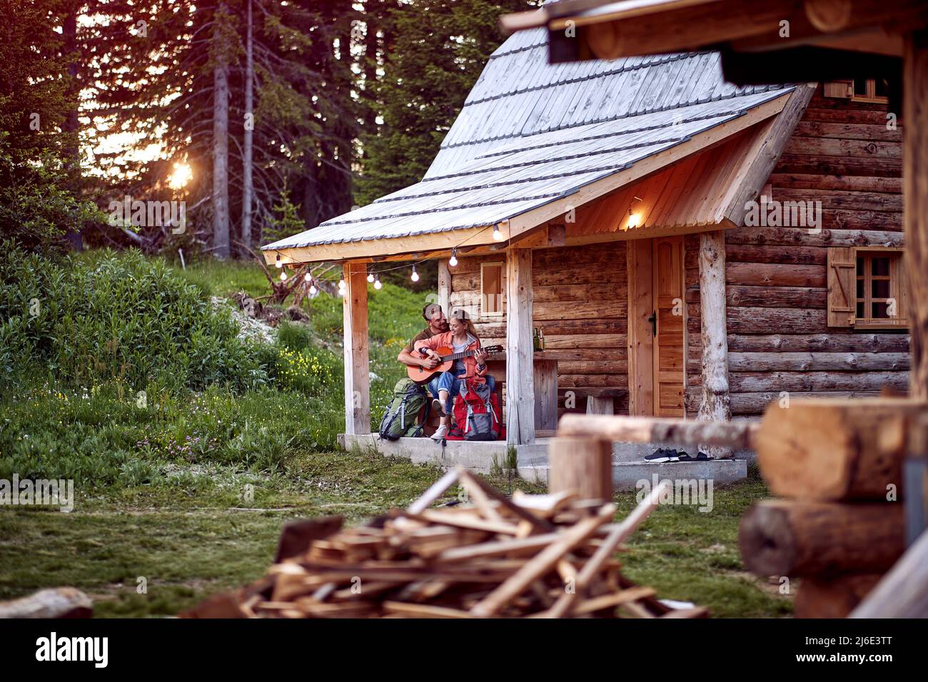 Romantic couple spending summer holiday hi-res stock photography and ...