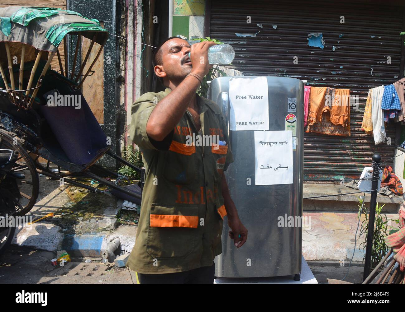 Gas delivery man hi-res stock photography and images - Alamy