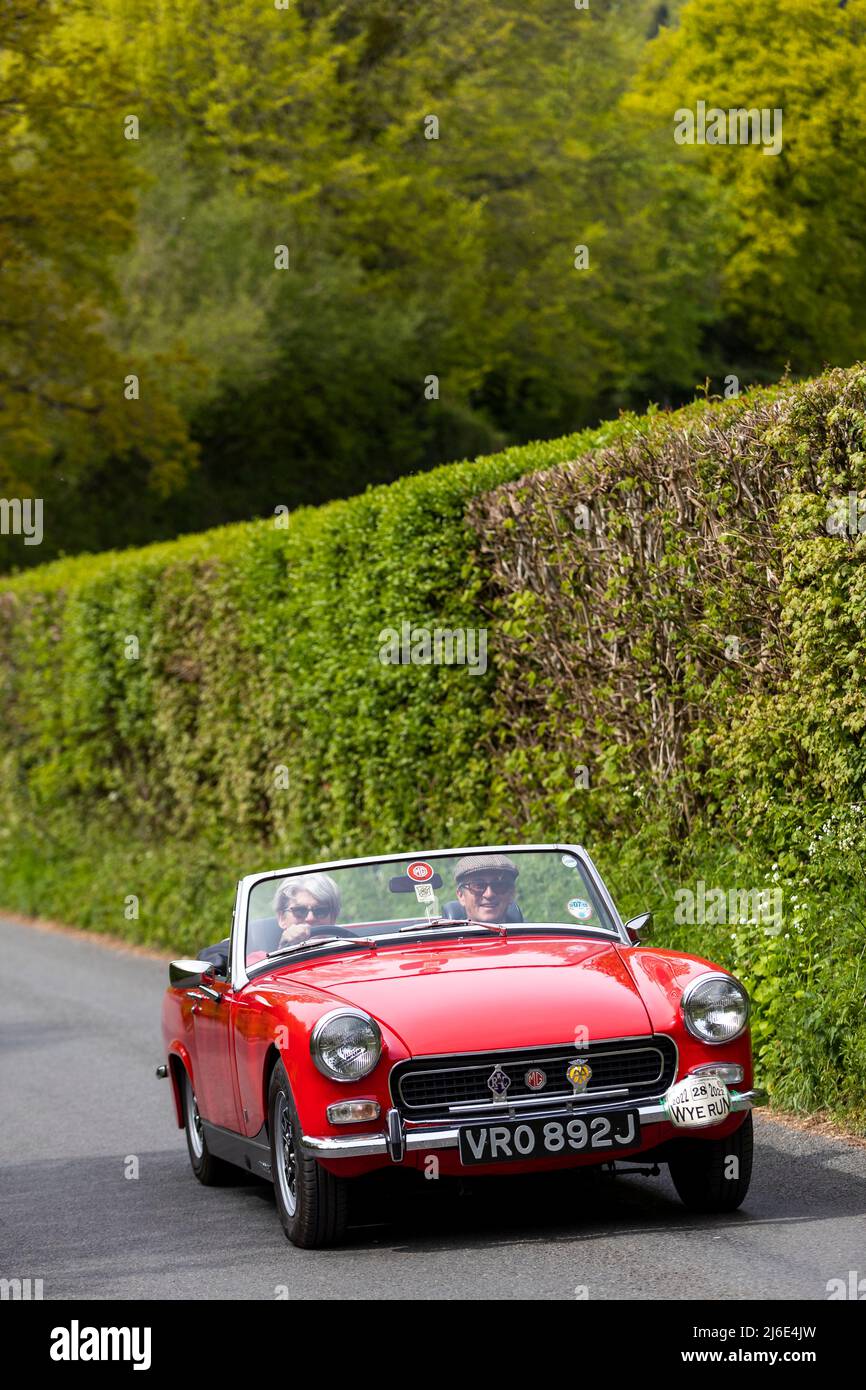 Various marques taking part in the classic cars springtime Rotary Club ...
