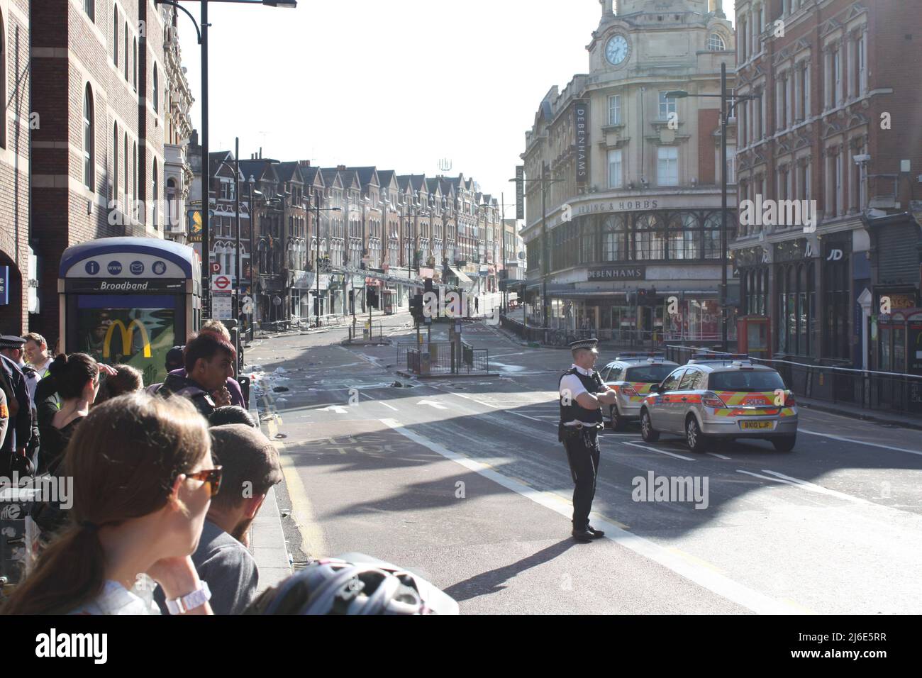 A selection of photos taken on the night of the London Riots in Clapham ...