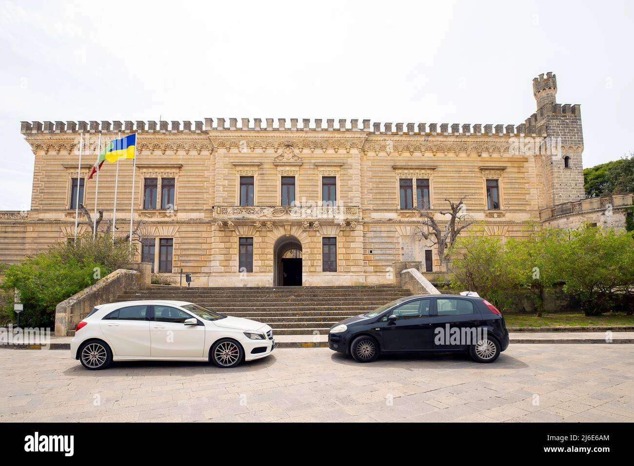 Acquaviva Castle (Cactello Acquaviva) Nado old town, Salento, Apulia ...