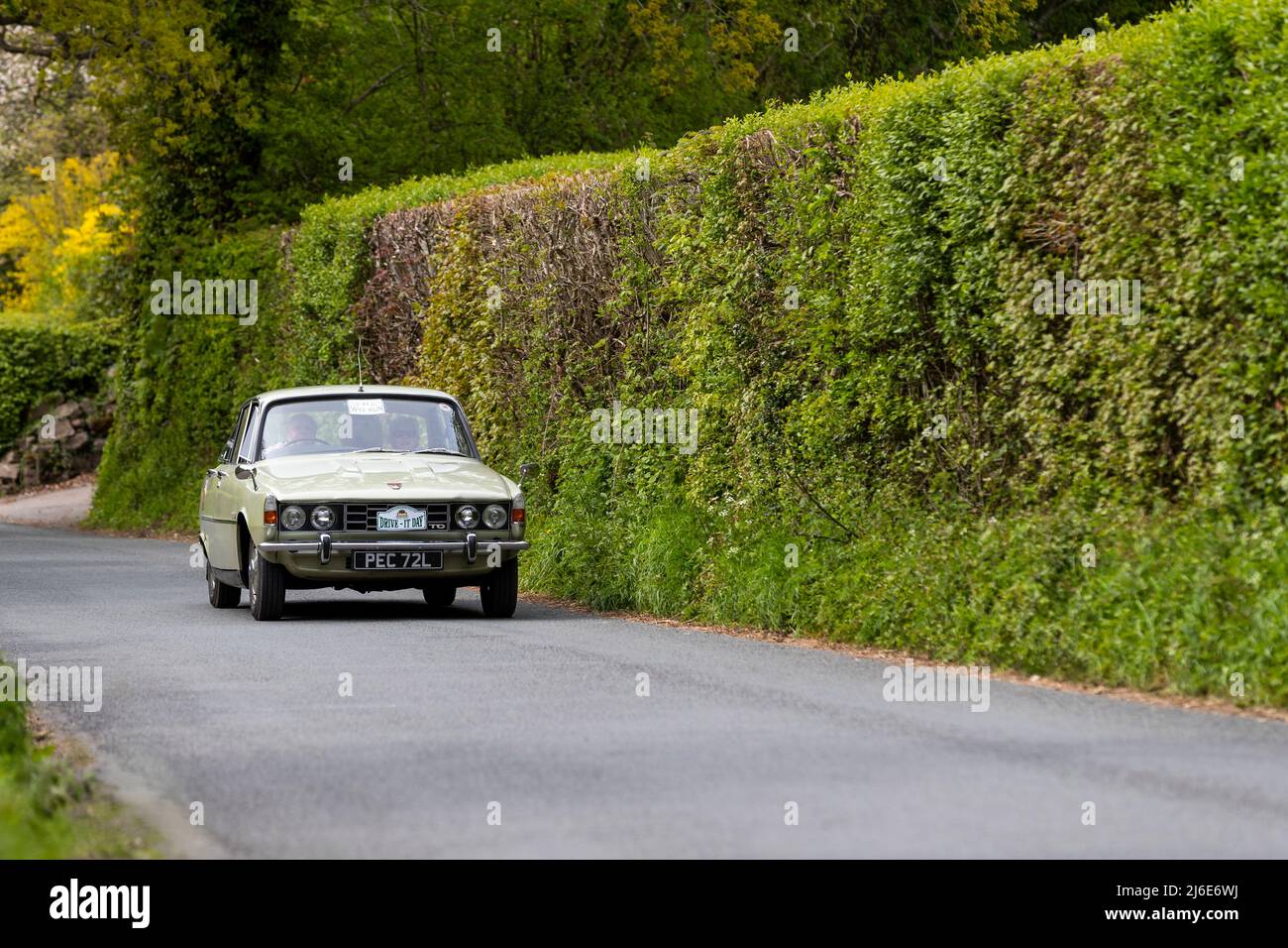 Various marques taking part in the classic cars springtime Rotary Club ...