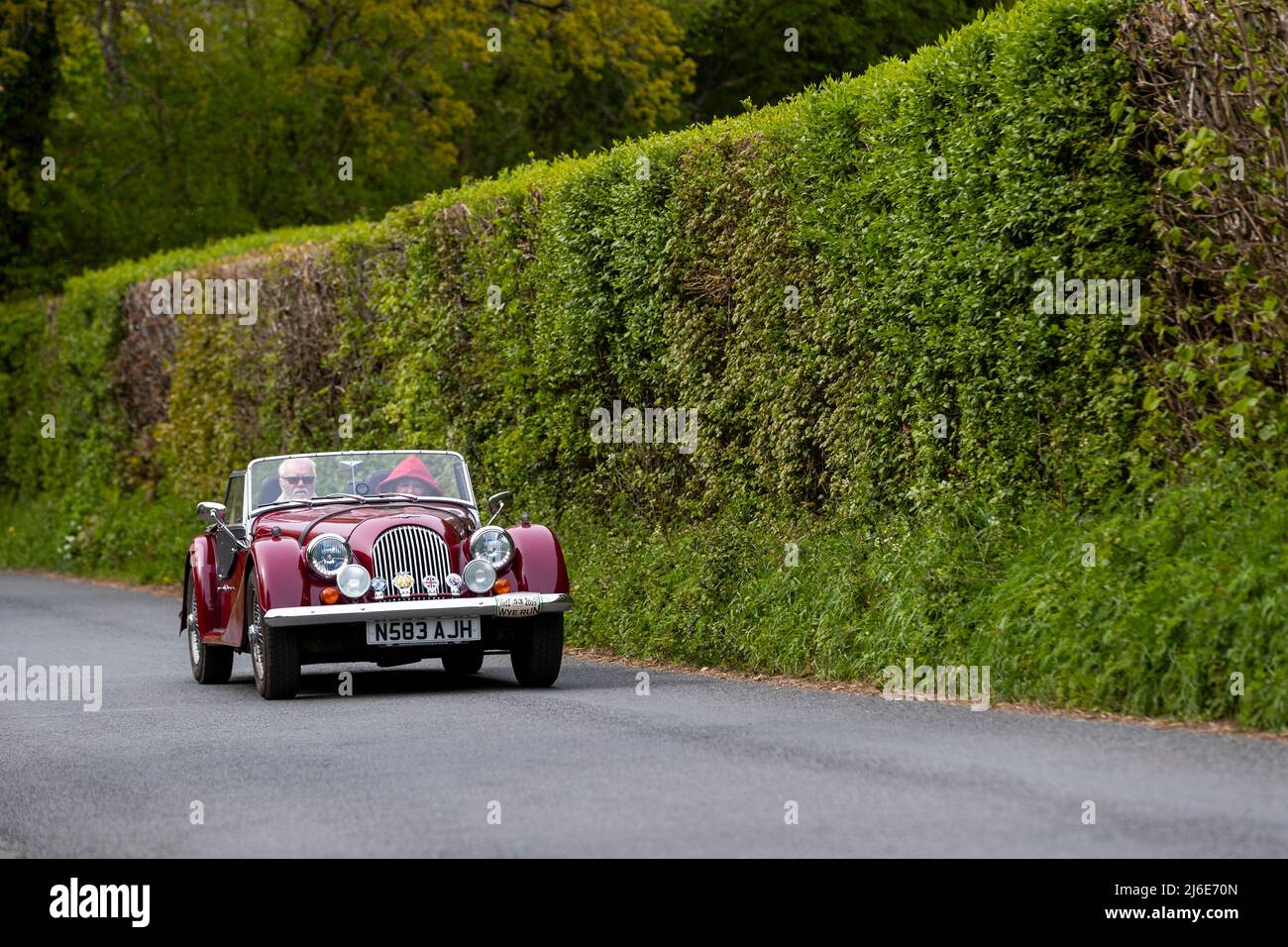Classic car driving uk female hi-res stock photography and images - Alamy
