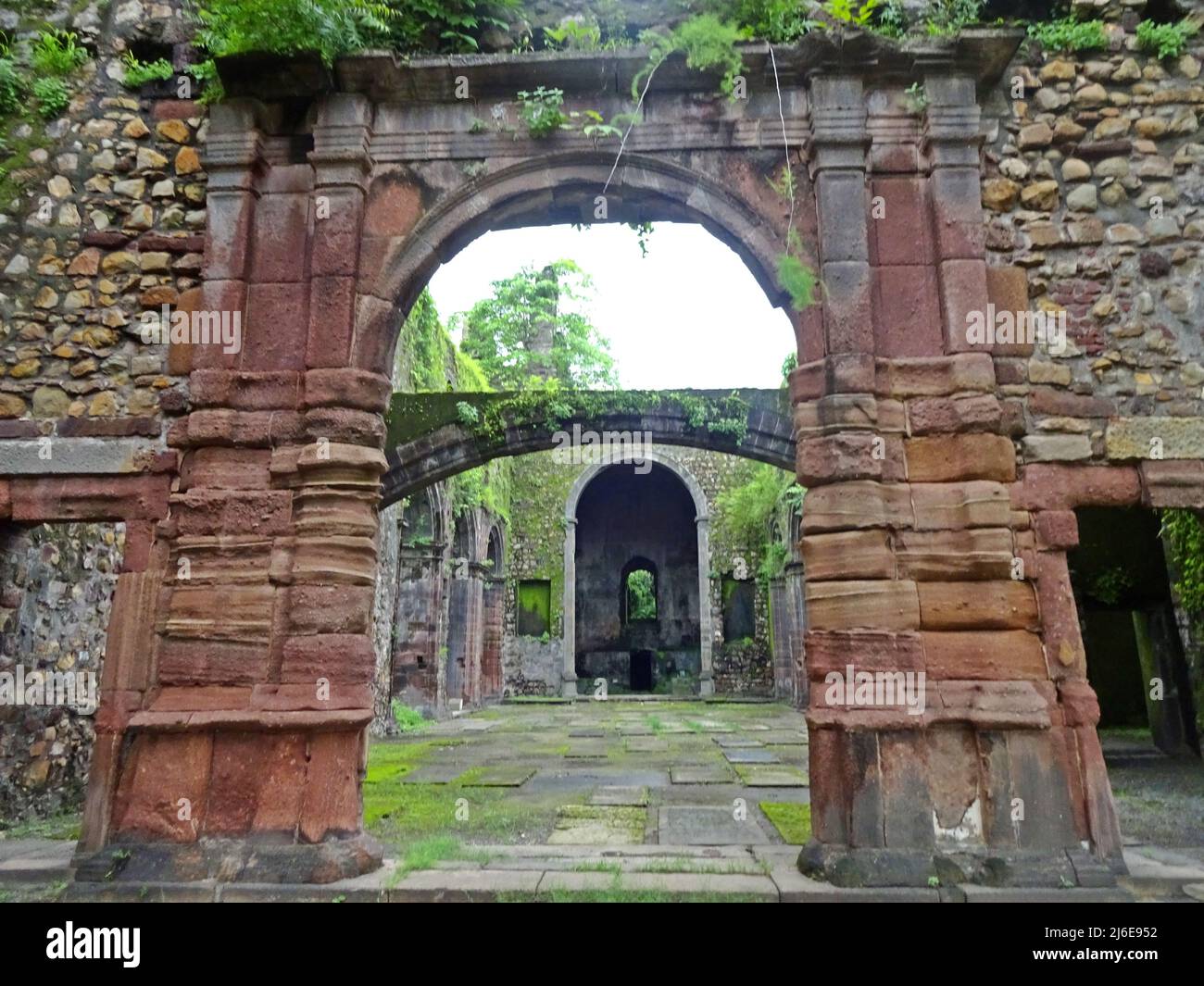 ruin of vasai fort, maharashtra, india Stock Photo - Alamy