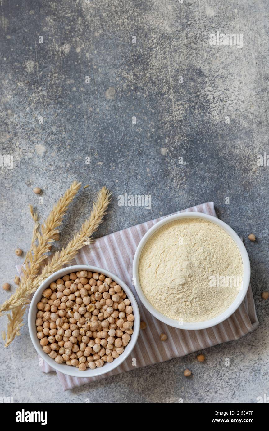 Food and baking gluten-free protein ingredient. Chickpea flour ...