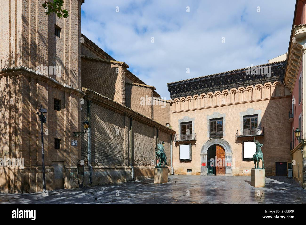 Zaragoza plaza san felipe hi-res stock photography and images - Alamy