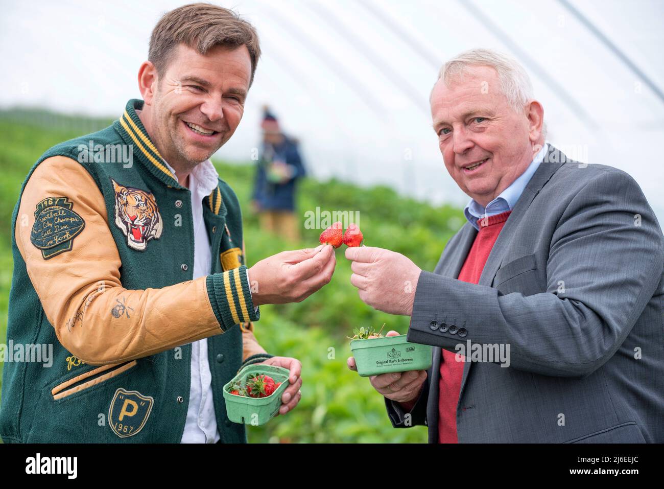 01 May 2022, Mecklenburg-Western Pomerania, Rövershagen: Mecklenburg ...