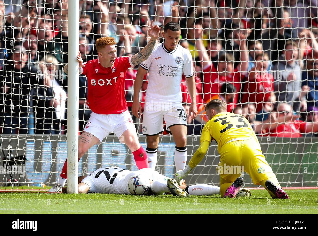 Nottingham Forest's Jack Colback celebrates scoring the opening goal ...