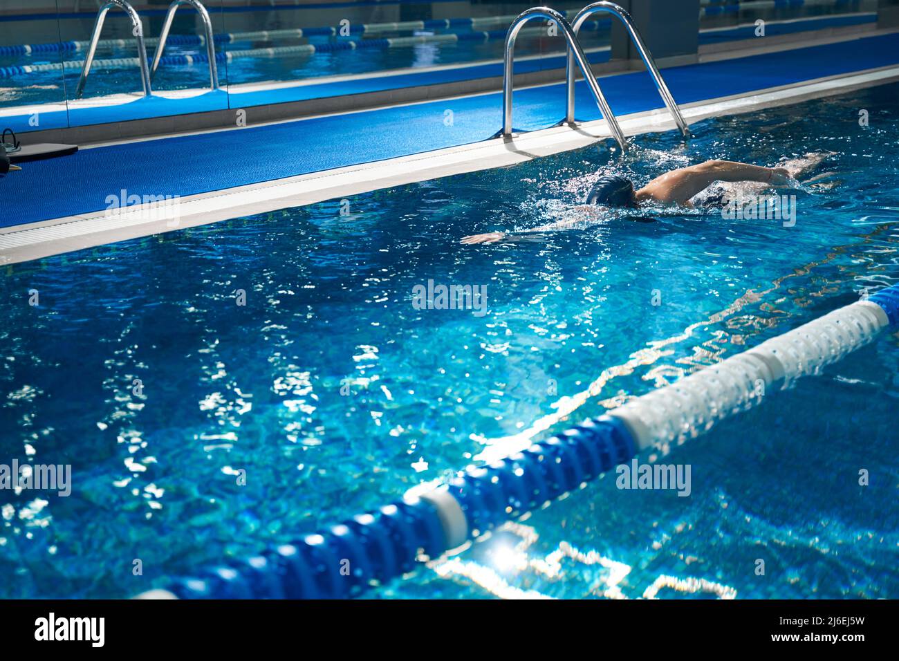 Swimming pool action stroke breathing hi-res stock photography and ...