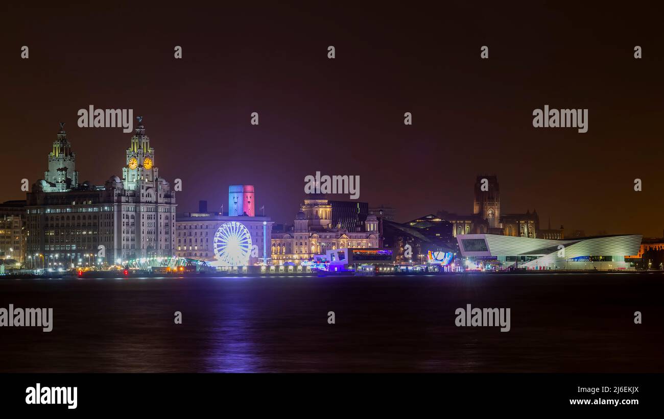 Liverpool riverfront hi-res stock photography and images - Alamy
