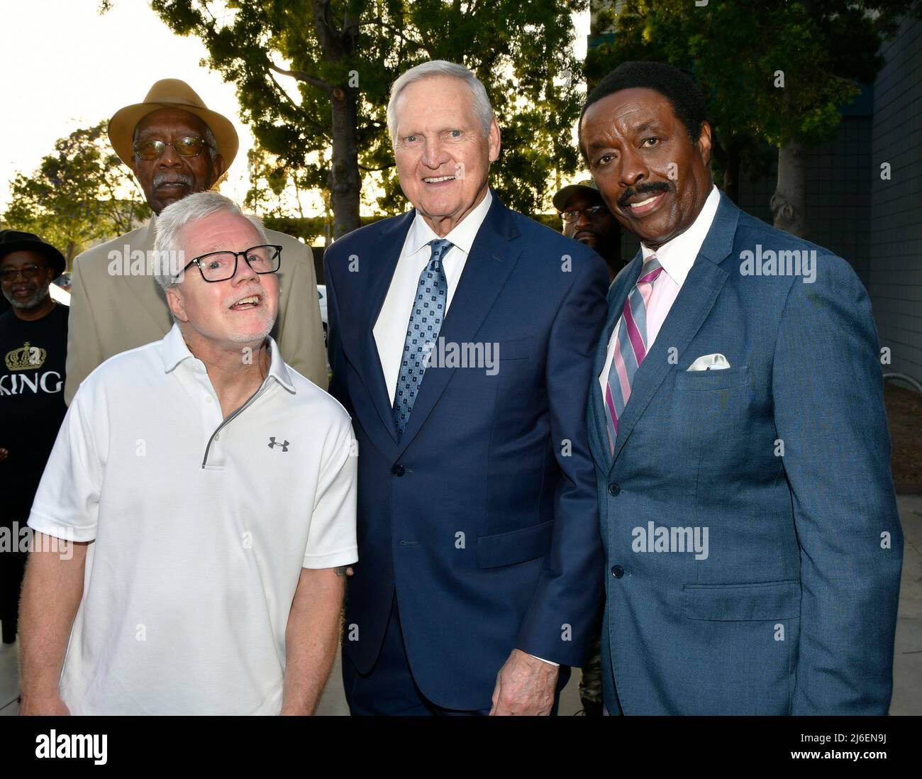 LOS ANGELES, CA - APRIL 30: Freddie Roach, Jerry Edwards, Jerry West ...