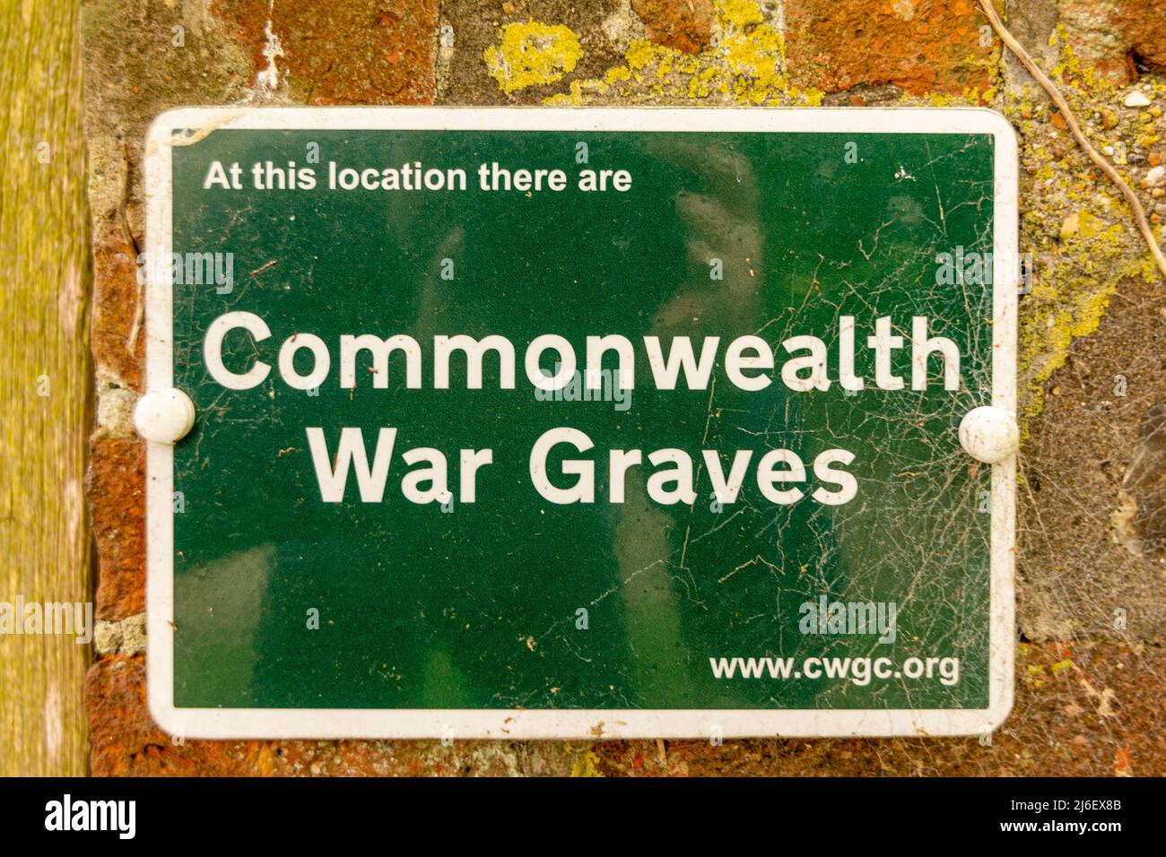 A Commonwealth War Grave sign - Findon village Church (St John the ...