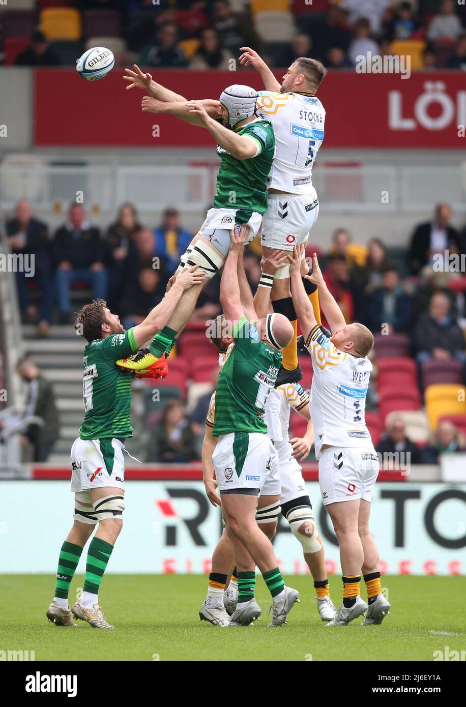 London Irish’s Matt Rogerson and Wasps’ Elliot Stooke can the line ...