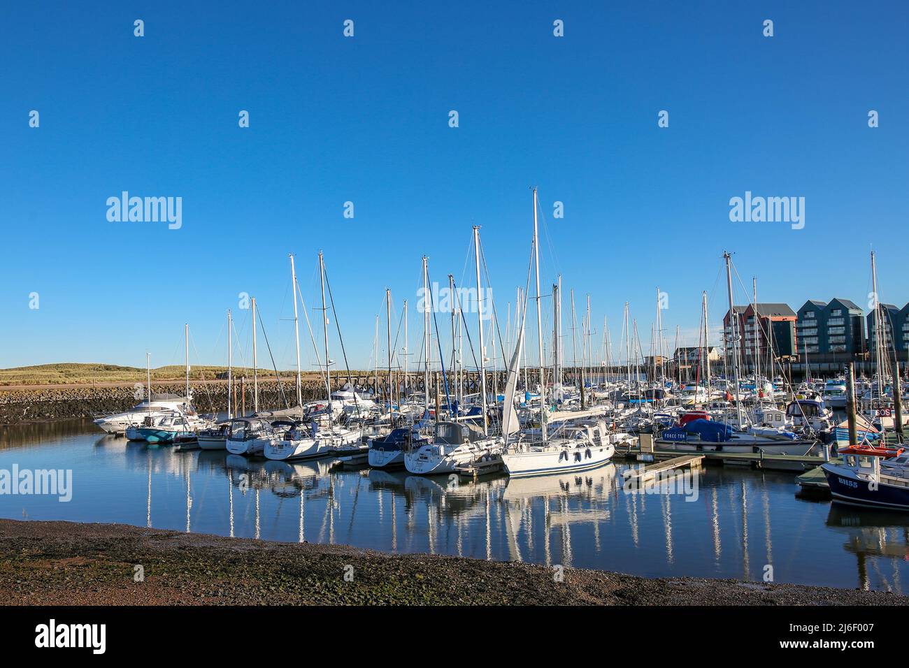 Amble marina northumberland hi-res stock photography and images - Alamy