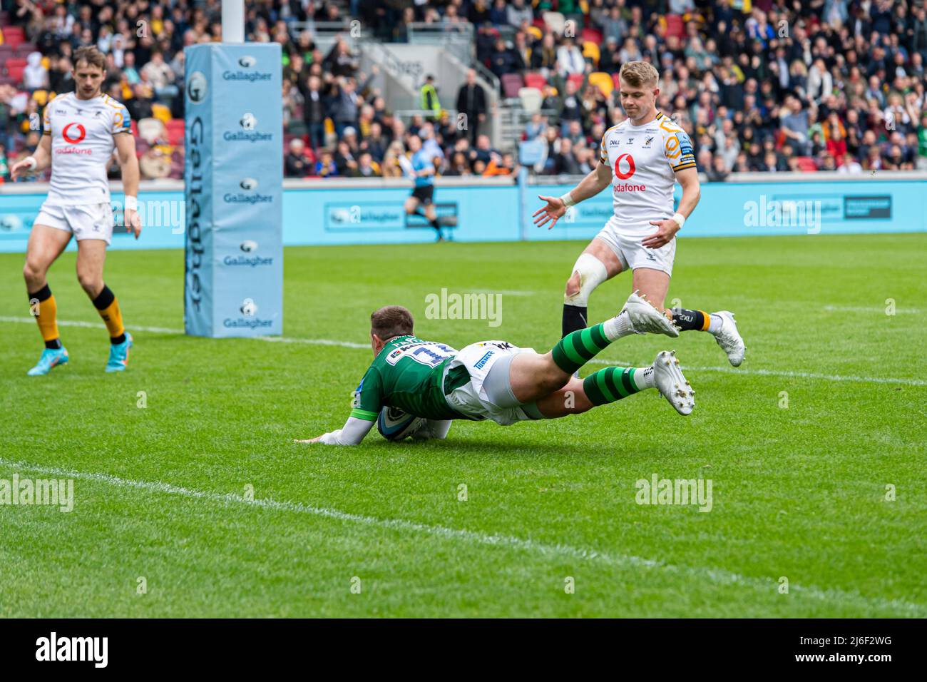 LONDON, UNITED KINGDOM. 01th, May 2022. Tom Parton of London Irish ...
