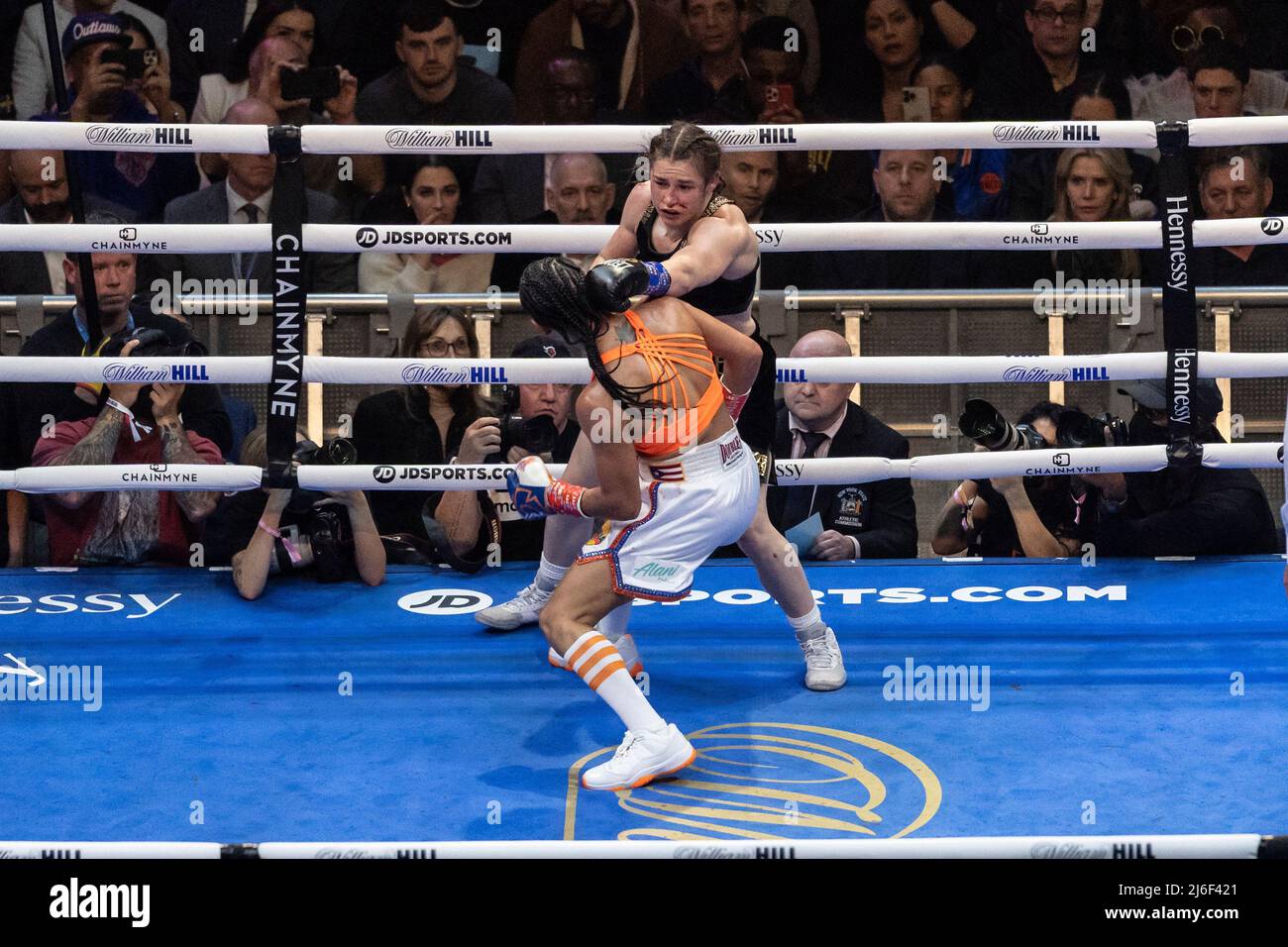 New York, NY - April 30: 2022: Katie Taylor fights Amanda Serrano for ...