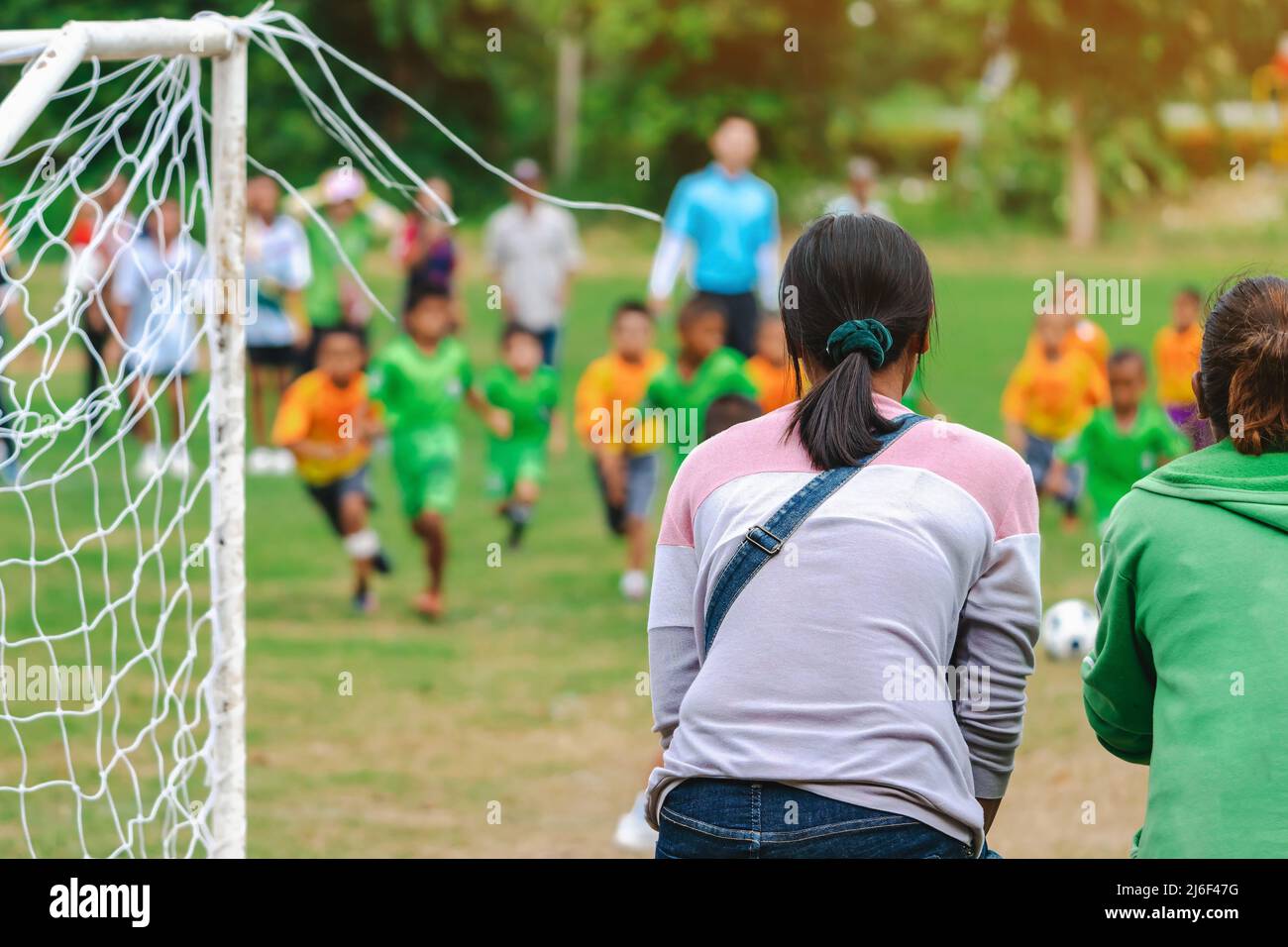 Soccer spectator school hi-res stock photography and images - Alamy