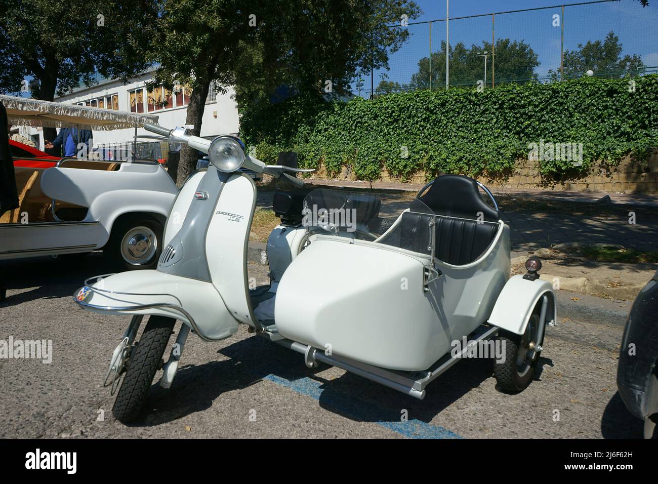 Lambretta sidecar hi-res stock photography and images - Alamy