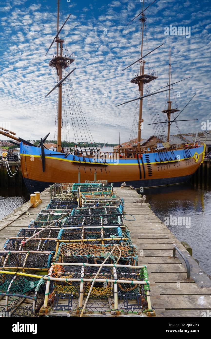 Whitby bark endeavour hi-res stock photography and images - Alamy