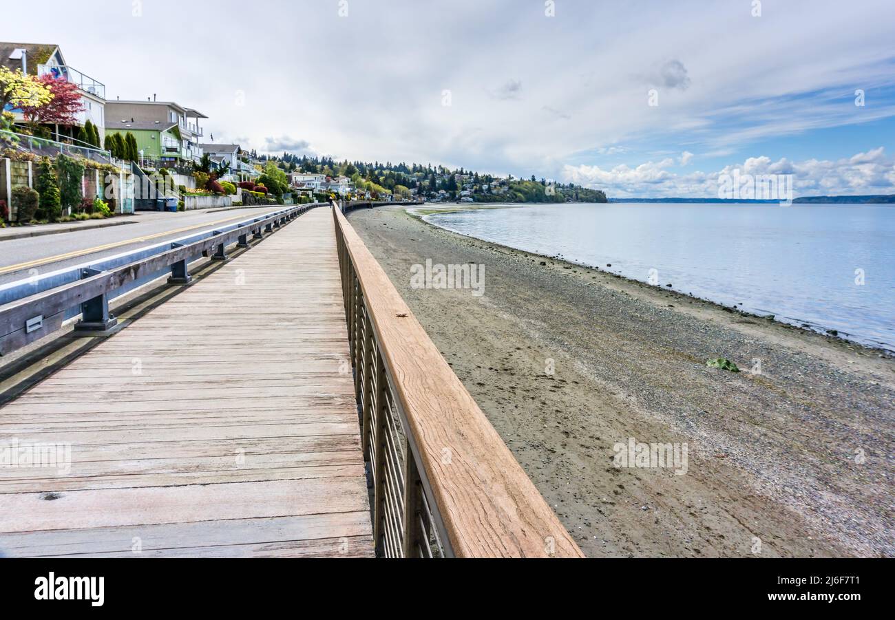 Beach boardwalk boardwalk redondo hi-res stock photography and images ...