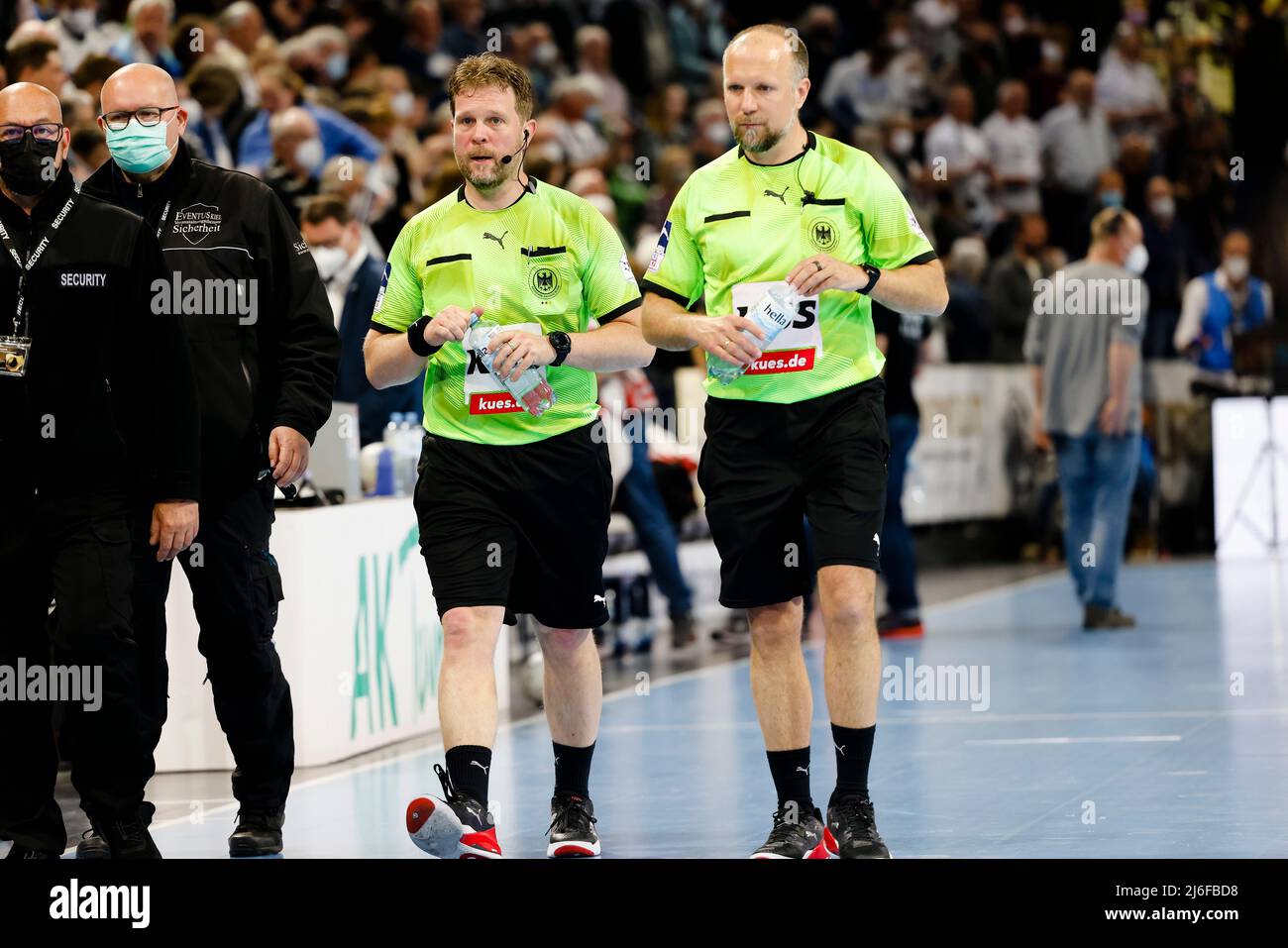 01 May 2022, Schleswig-Holstein, Kiel: Handball: Bundesliga, THW Kiel ...