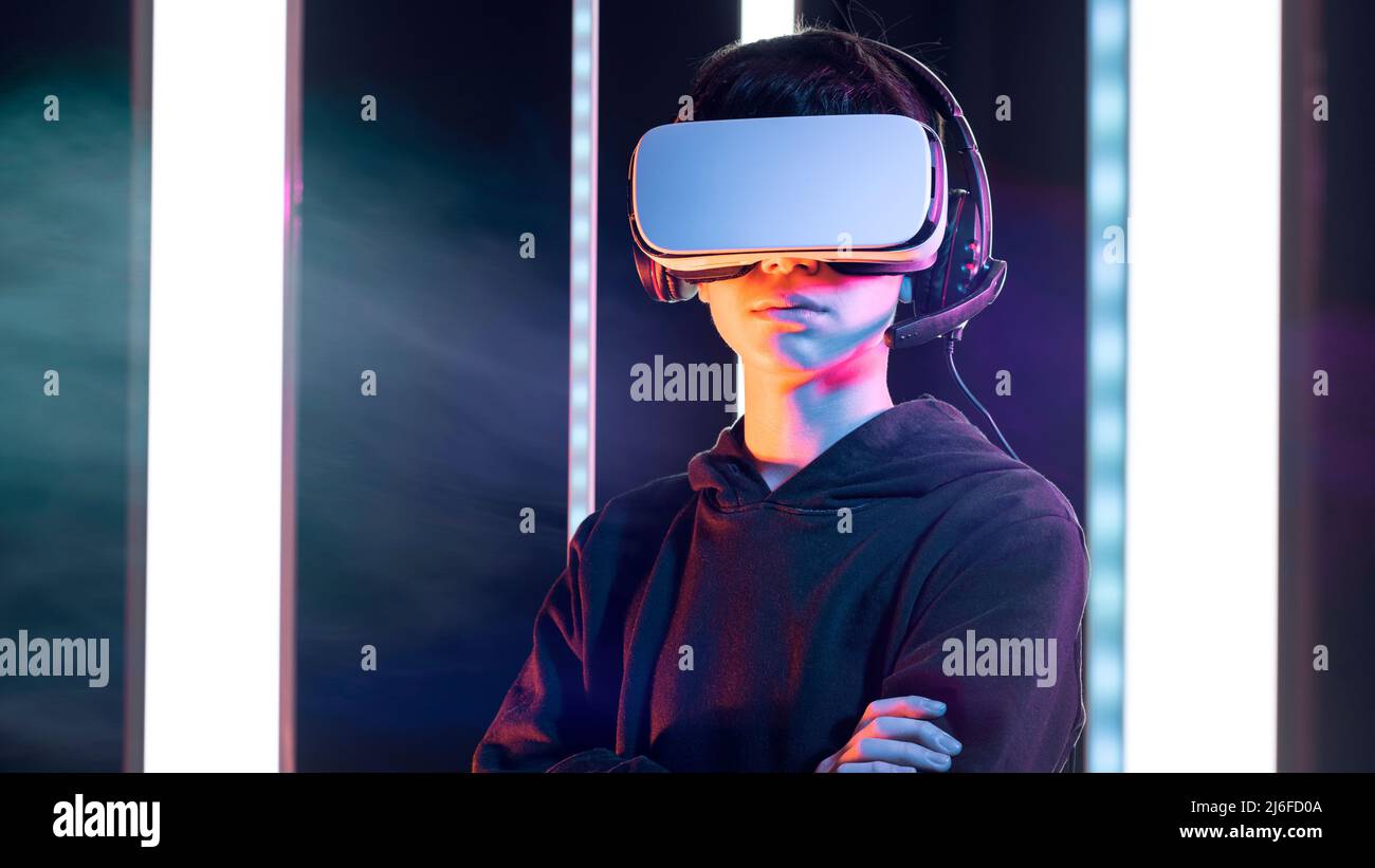 Online gaming environment hi-res stock photography and images - Alamy