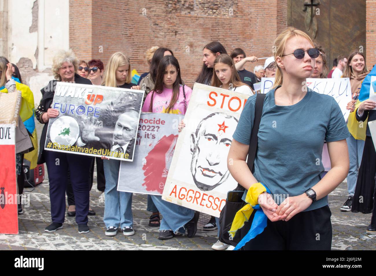 Kateryna Prokopenko, wife of Denis Prokopenko, colonel and commander of ...