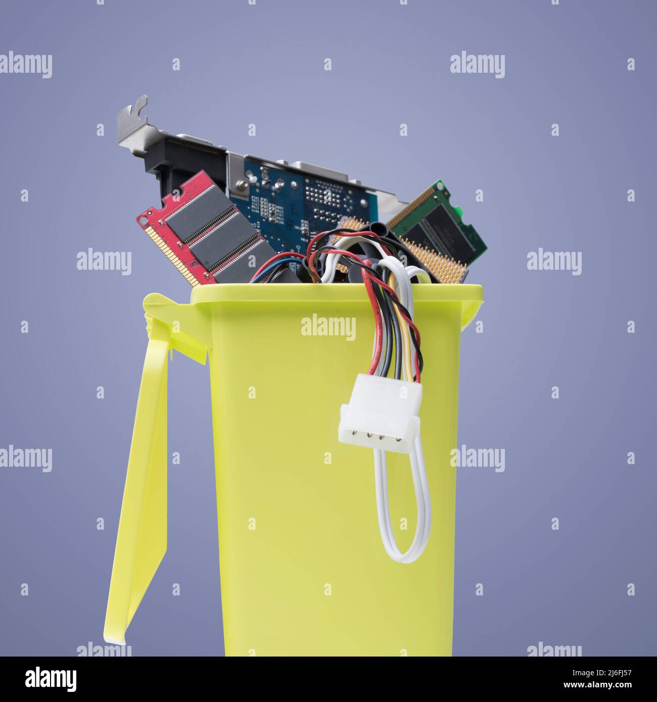 Sorting parts hi-res stock photography and images - Alamy