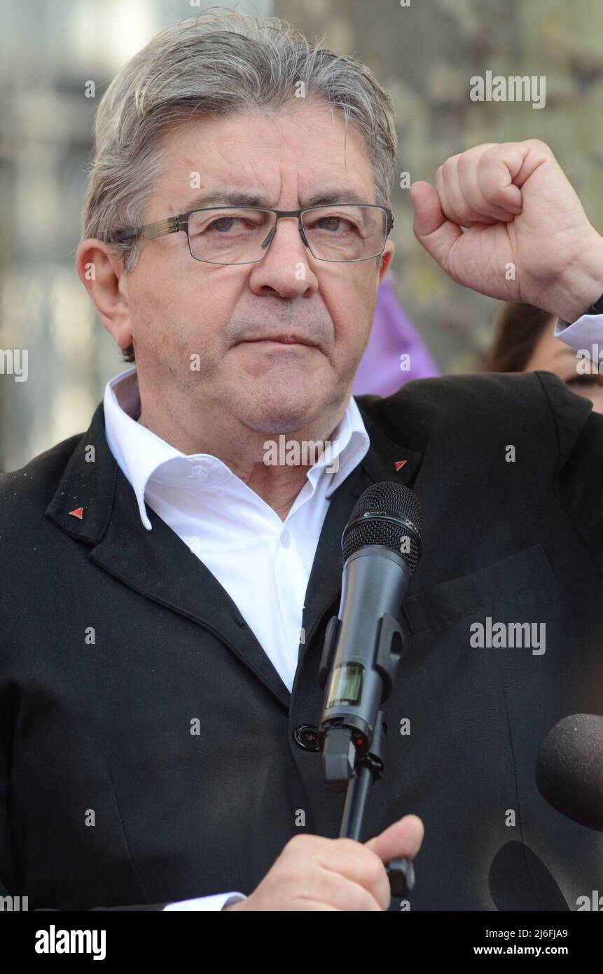 Melenchon portrait vertical hi-res stock photography and images - Alamy