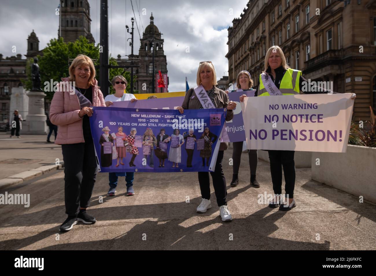 Glasgow, Scotland, UK. 1st May, 2022. Campaigners march through the ...