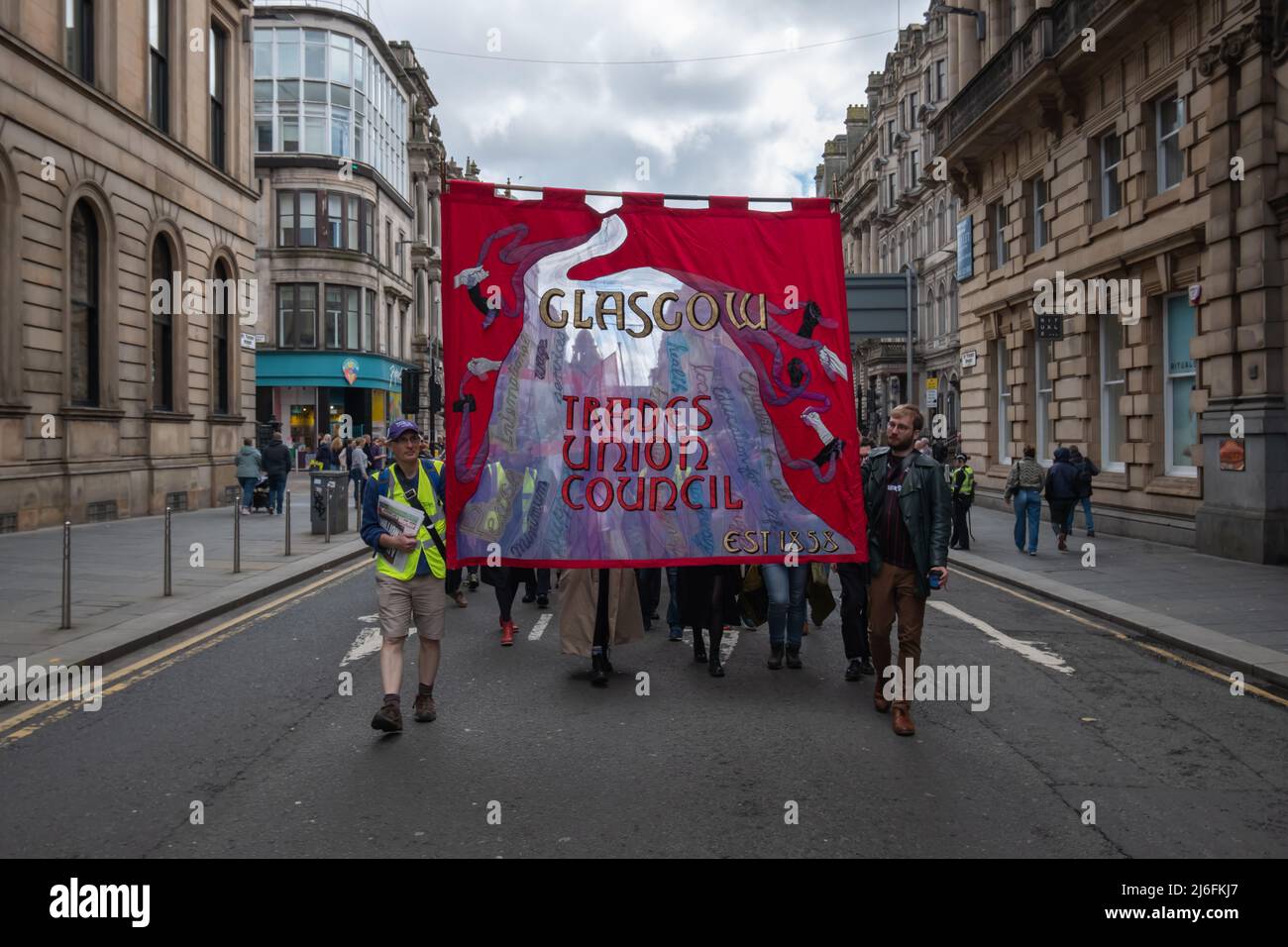 Glasgow, Scotland, UK. 1st May, 2022. Campaigners march through the ...