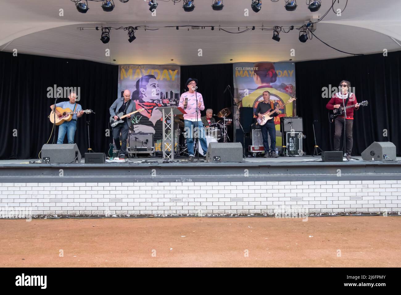 The bluebells band hi-res stock photography and images - Alamy