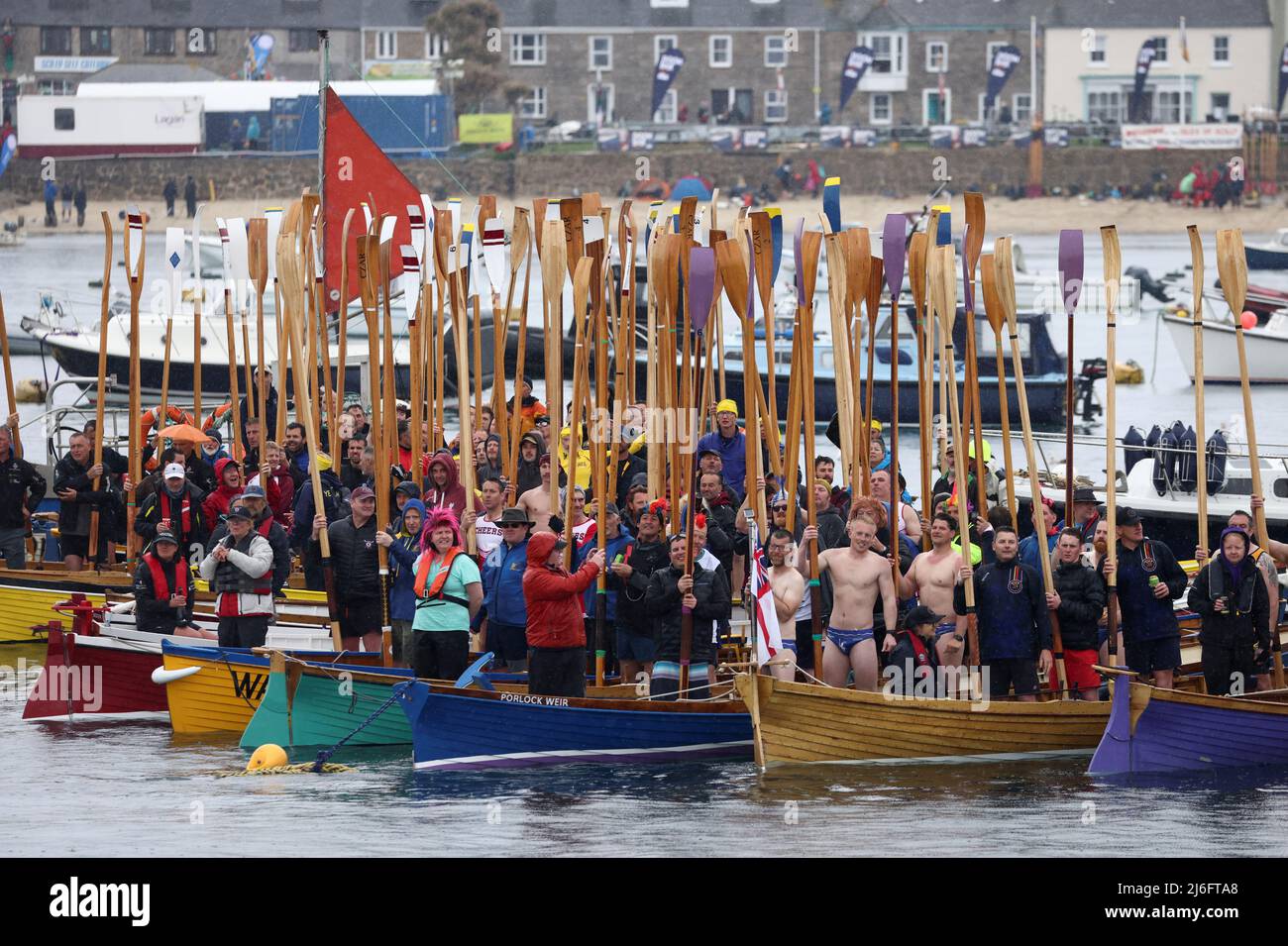 Rafted up hi-res stock photography and images - Alamy