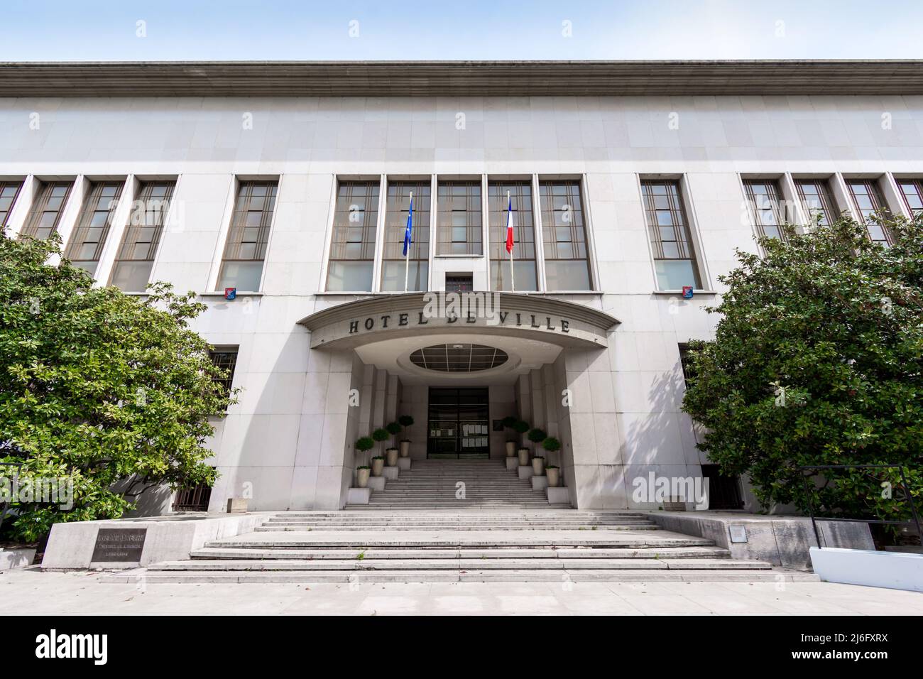 Exterior view of the town hall of Boulogne-Billancourt, a French city ...