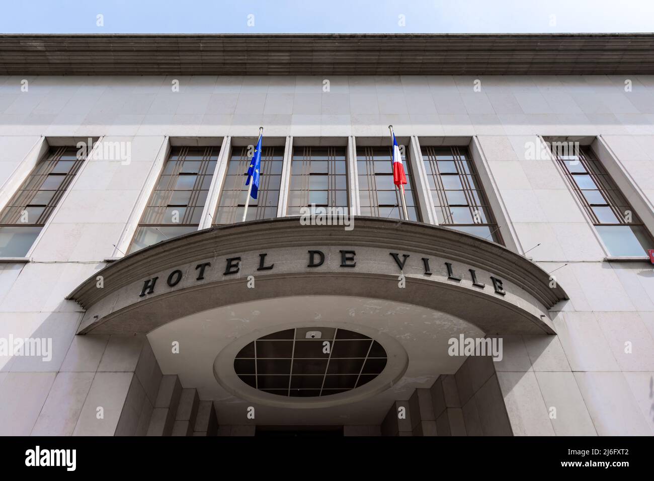 Exterior view of the town hall of Boulogne-Billancourt, a French city ...