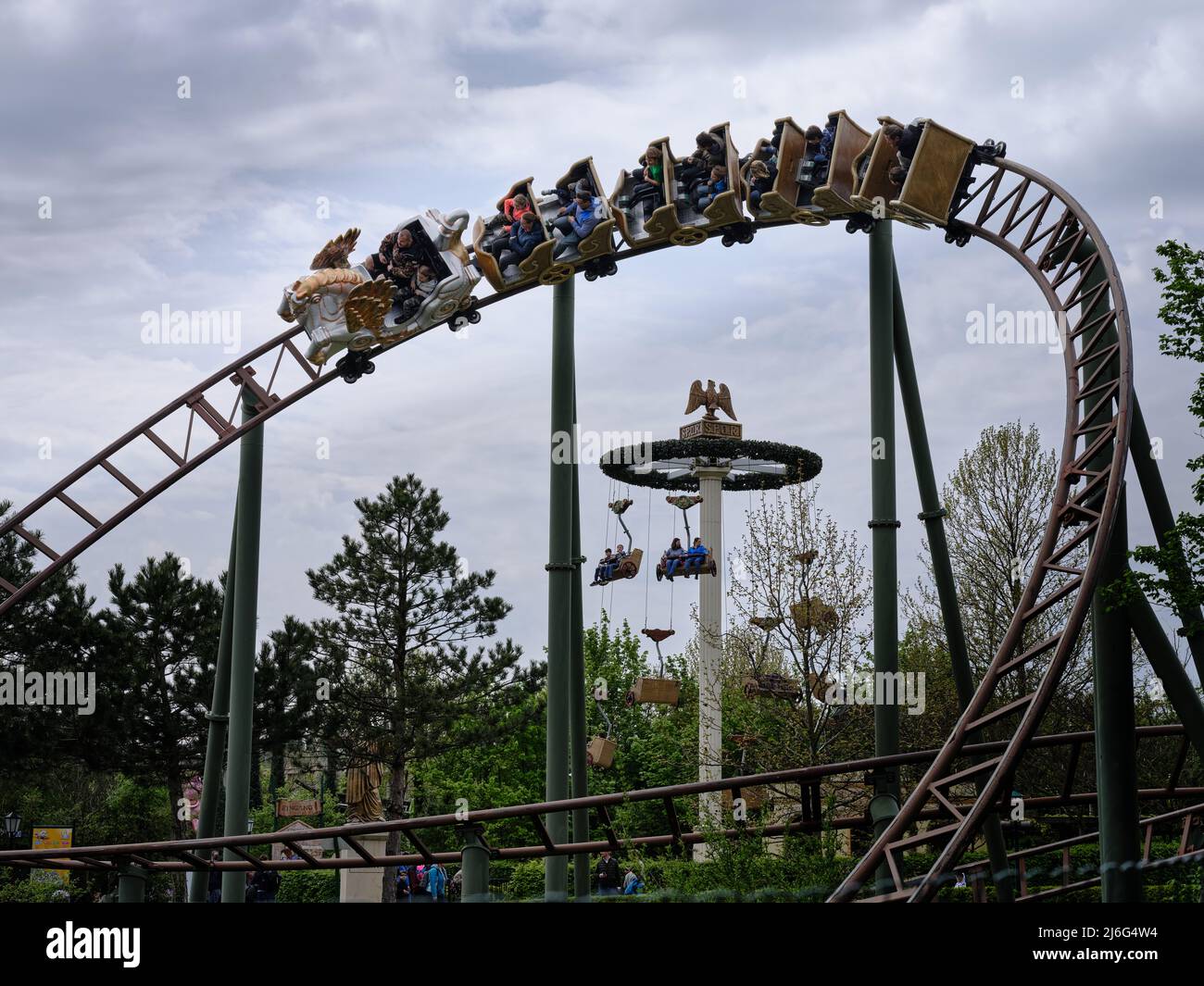 Amunsement park hi-res stock photography and images - Alamy