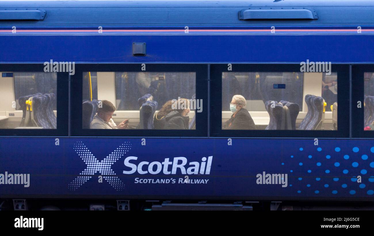 Scotrail logo on train hi-res stock photography and images - Alamy
