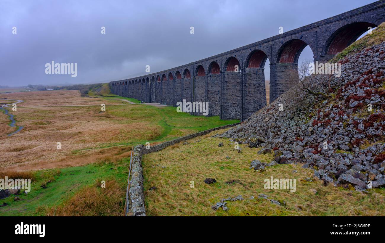 Ribblehead viaduct in beautiful hi-res stock photography and images - Alamy