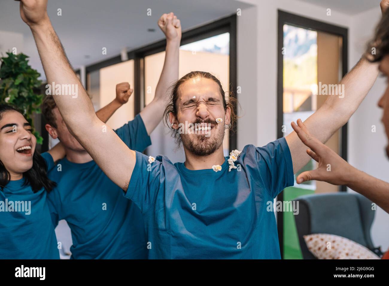 Football winning and losing team hi-res stock photography and images ...
