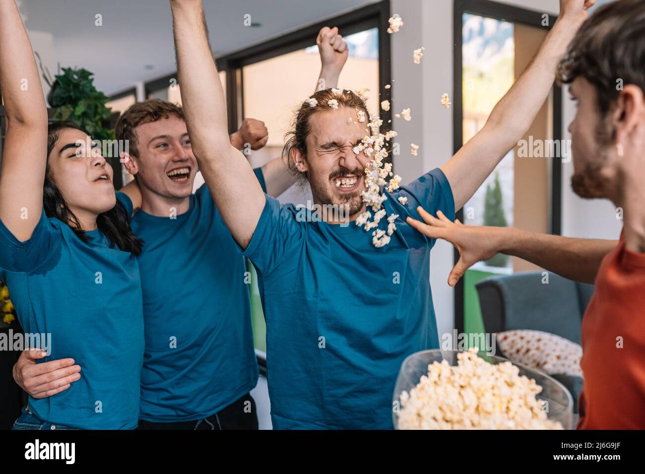 Football winning and losing team hi-res stock photography and images ...