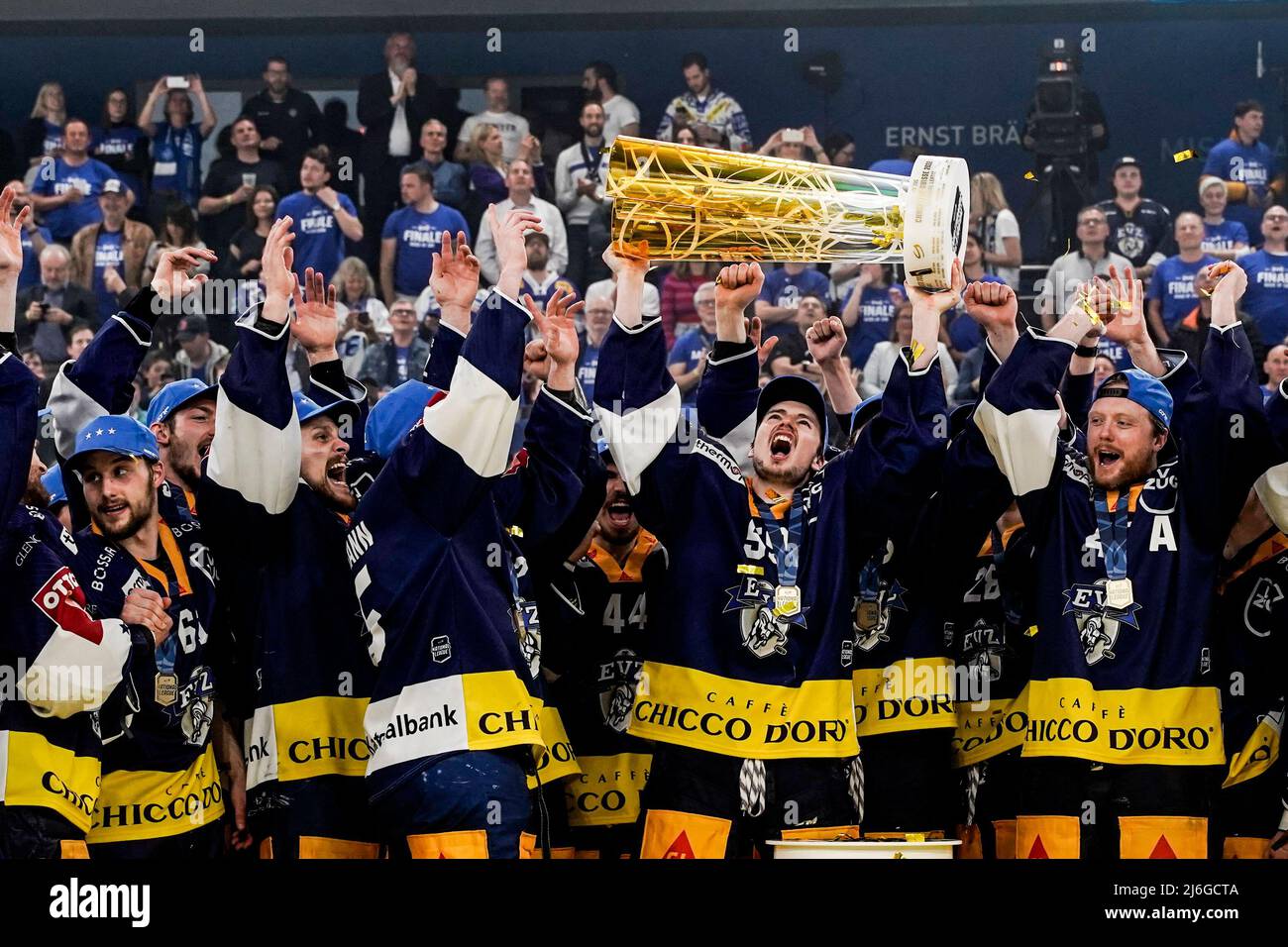 01.05.2022, Zug, Bossard Arena, Swiss National League Final Game 7: EV ...
