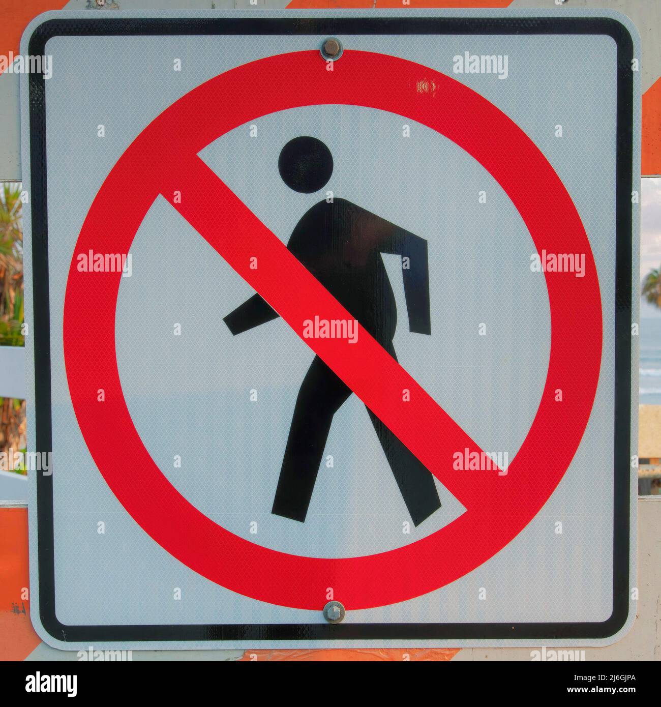 No jaywalking symbol hi-res stock photography and images - Alamy