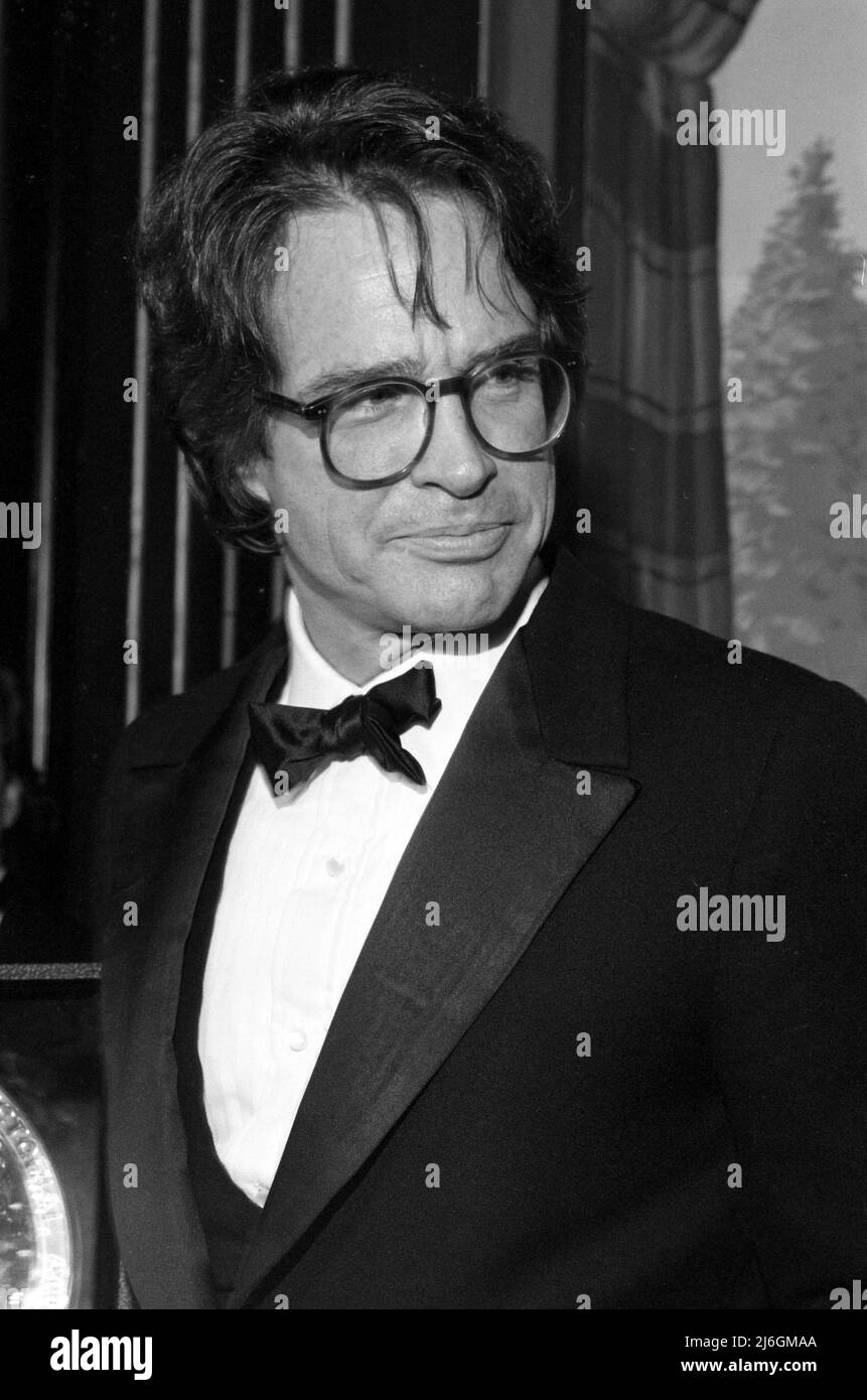 Warren Beatty named Best Director at the 34th Directors Guild of ...