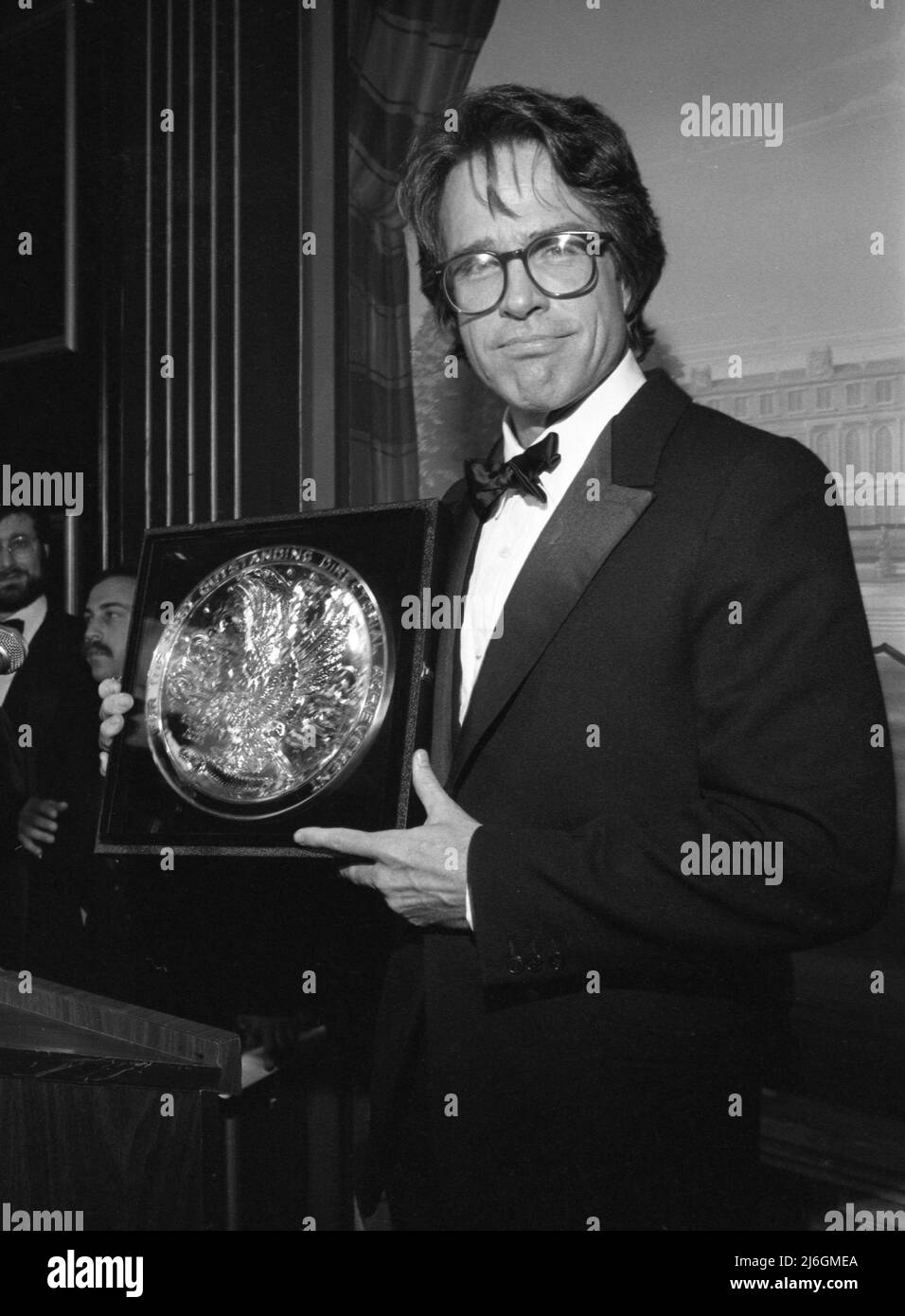 Warren Beatty named Best Director at the 34th Directors Guild of ...